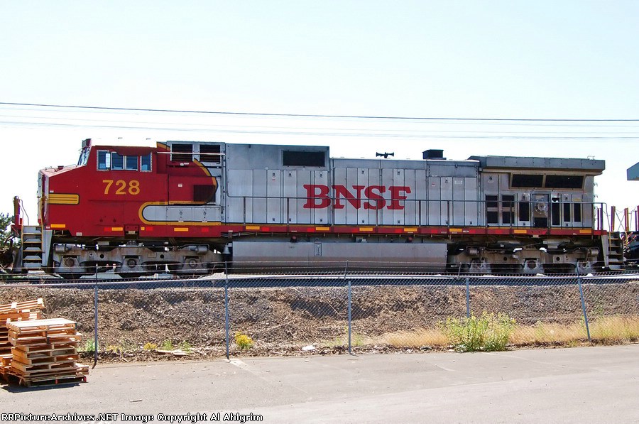 BNSF 728